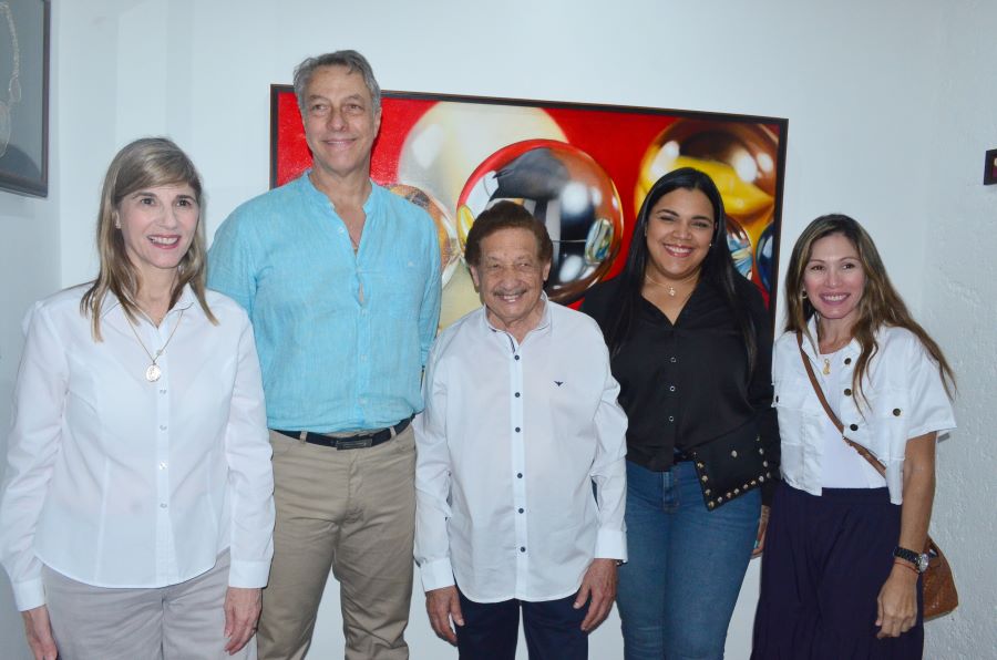 Un cuarto de siglo de trabajo pictórico y escultórico