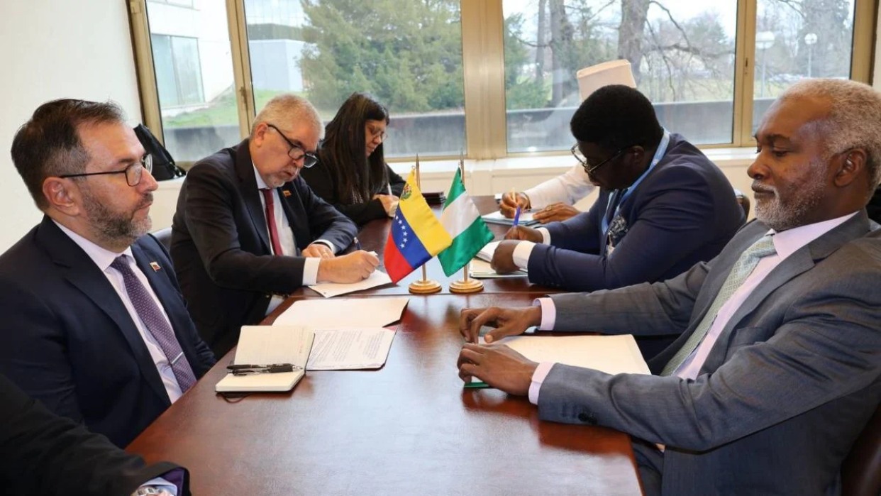 Venezuela y Nigeria revisan avances de proyectos de producción gasífera