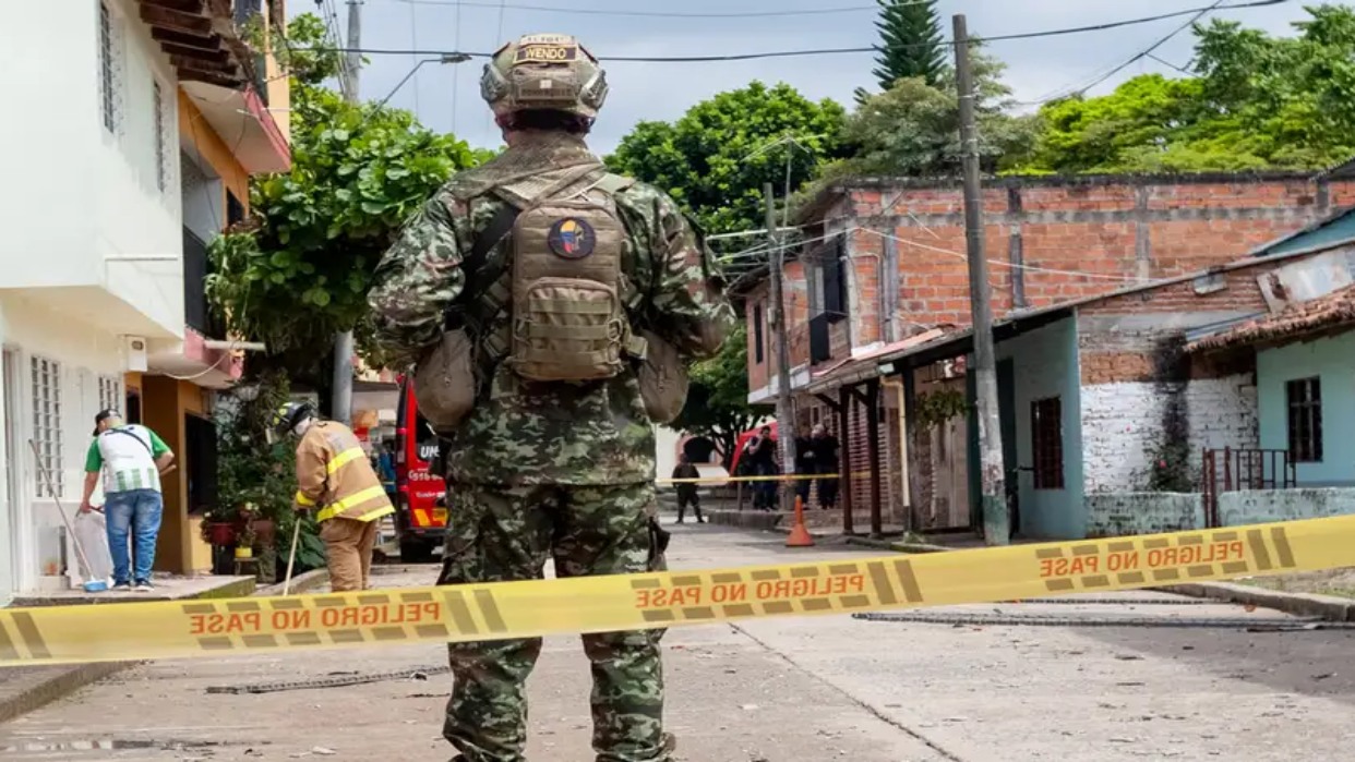 Ataque con explosivos deja 17 heridos en Colombia