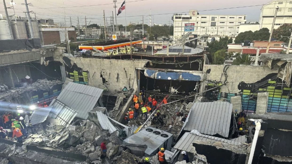Sube a 44 la cifra de fallecidos y más de 160 heridos por derrumbe del techo de una discoteca en ...