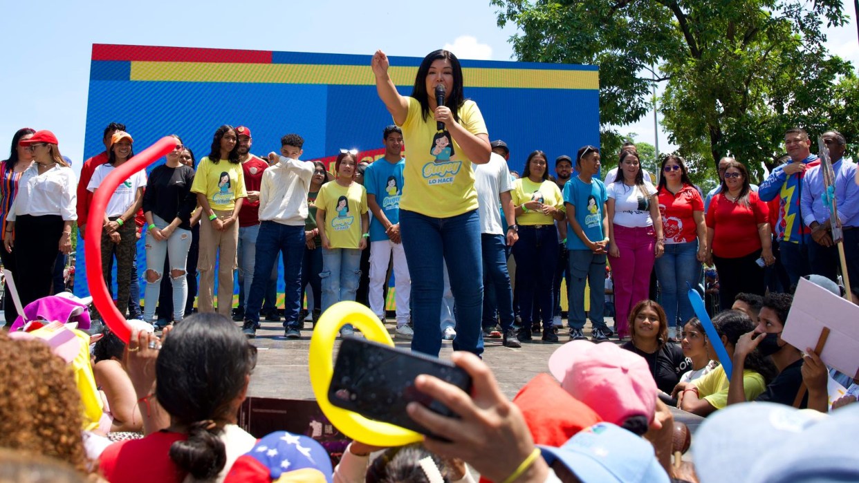 Sugey Herrera cierra campaña en Bulevar 5 de Julio de Barcelona
