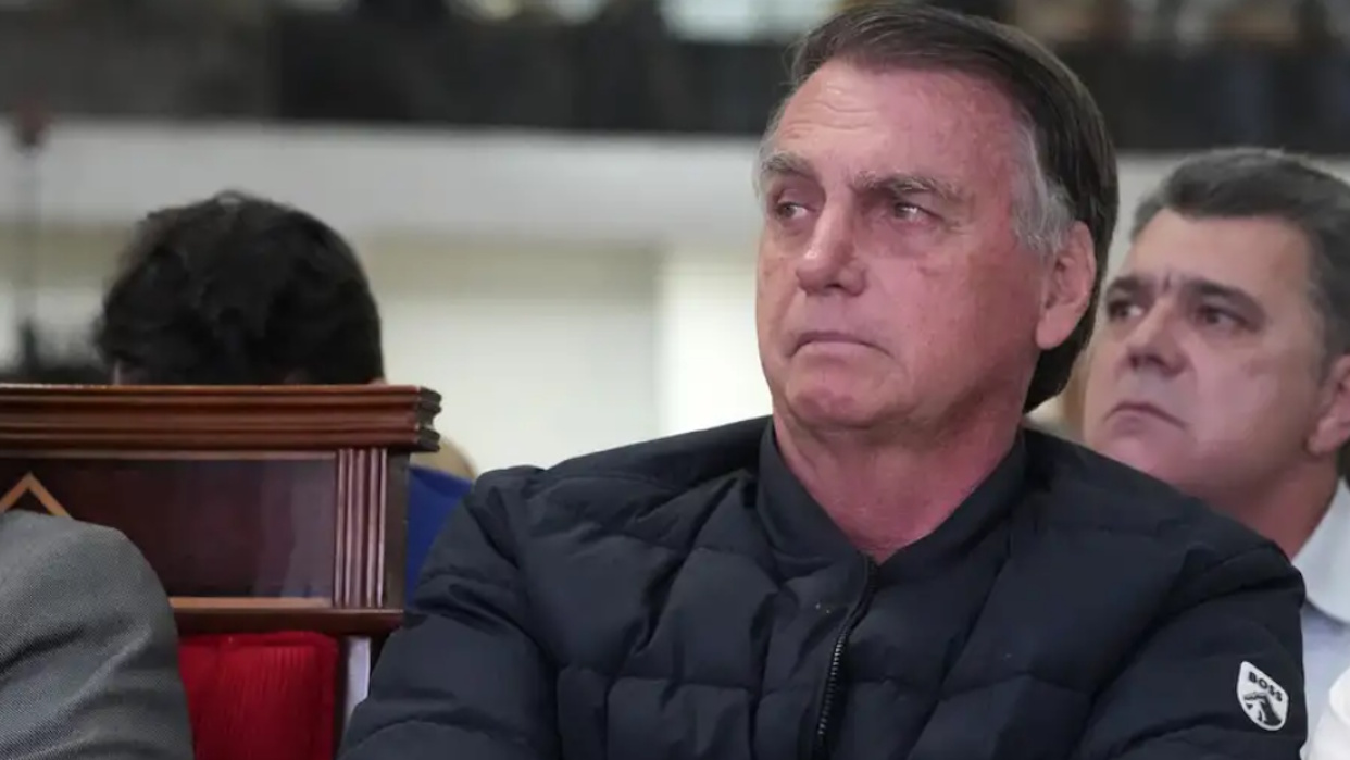 Bolsonaro no asistirá a la fase final del juicio en su contra