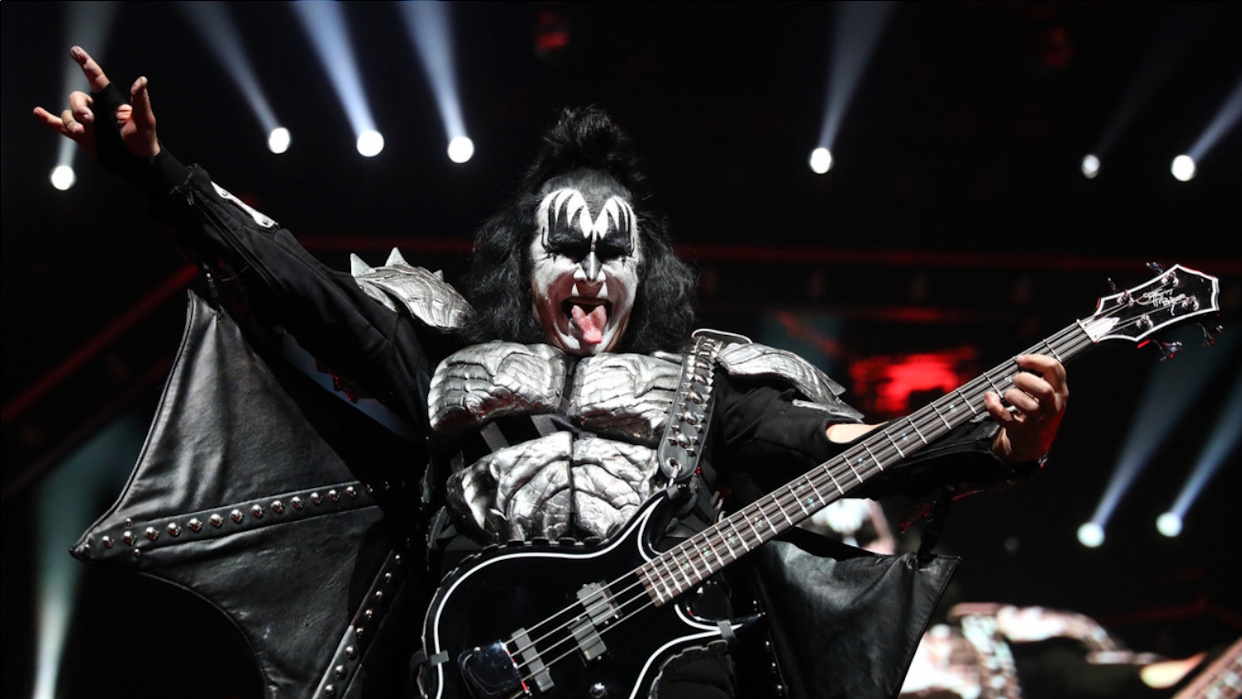 Hospitalizan a la leyenda de KISS, Gene Simmons, a sus 76 años