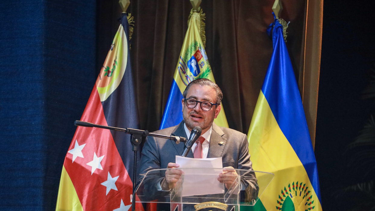 Baruta reconoció la labor de 300 profesionales de la salud: Ser médico ...