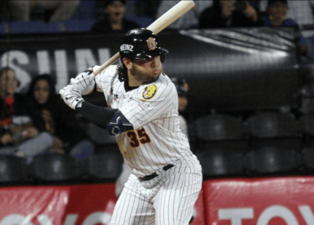 Eugenio salió al rescate de Lenyn