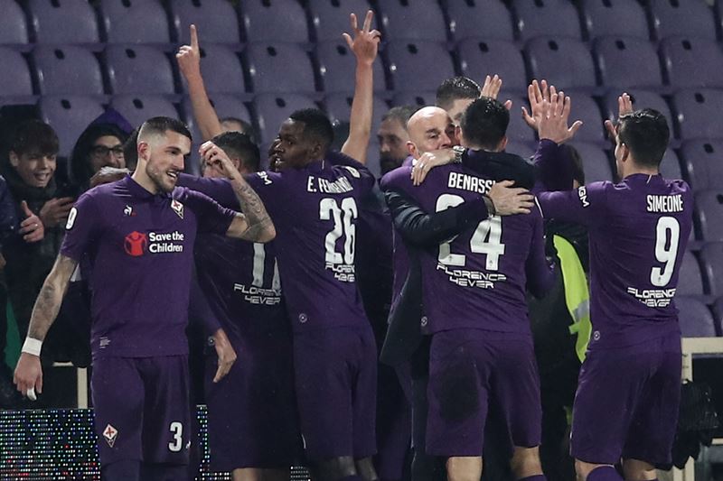 Fiorentina pasa a 'semis' de Copa de Italia tras goleada a la Roma
